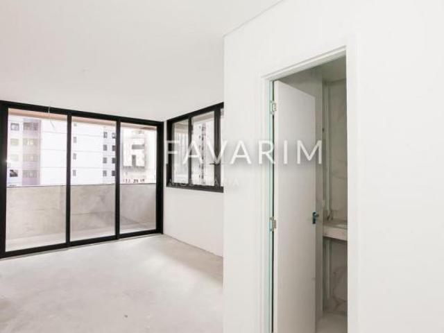 Apartamento à venda em Batel