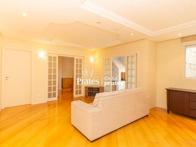Apartamento à venda em Batel