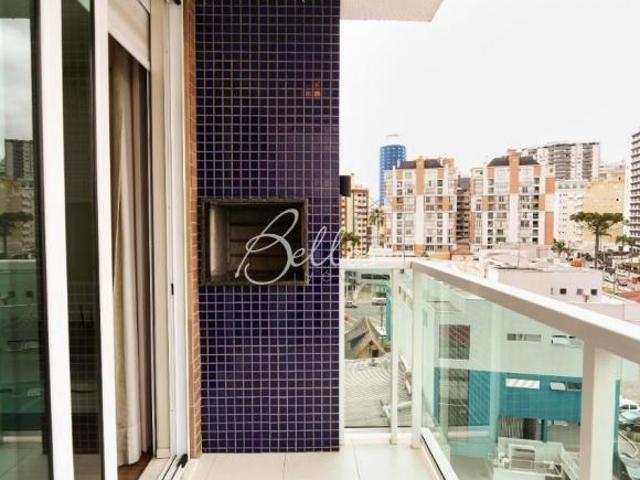 Apartamento à venda em Batel