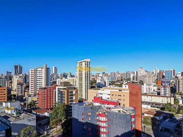 Apartamento à venda em Batel