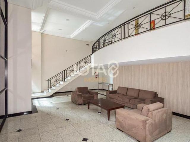 Apartamento à venda em Batel
