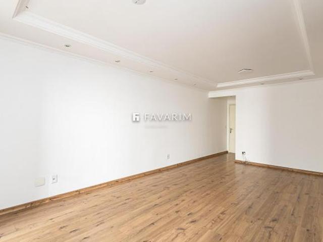 Apartamento à venda em Batel