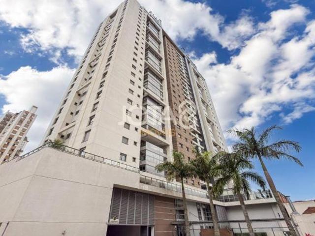 Apartamento à venda em Batel