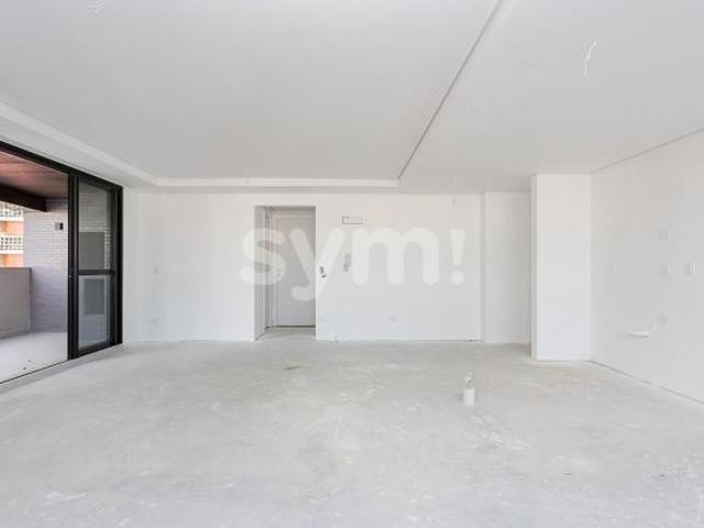 Apartamento à venda em Batel