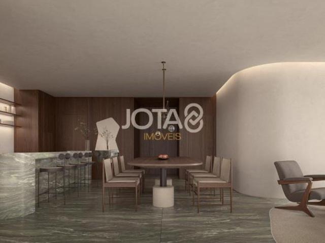 APARTAMENTO COM 3 SUÍTES E 3 VAGAS NO BATEL