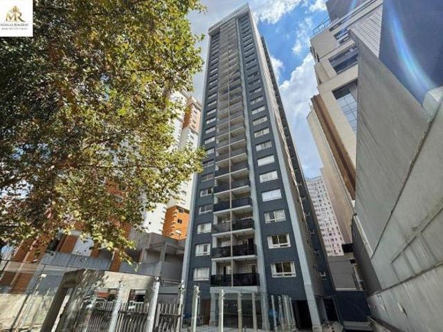 Apartamento à venda em Batel