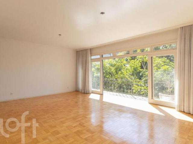 Apartamento à venda em Bela Vista com 167 m², 3 quartos, 1 suíte, 1 vaga