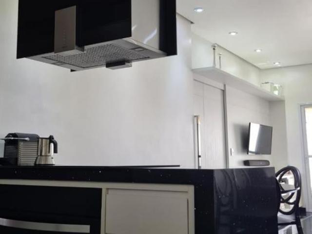 Apartamento à venda em Bethaville I, Barueri SP: 2 quartos, 1 suíte, 2 banheiros, 1 vaga, 72m²!