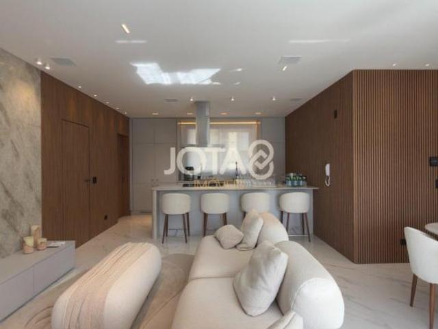 APARTAMENTO COM 03 SUÍTES NO BIGORRILHO
