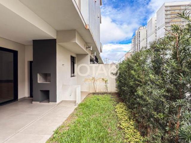 SINGULAR CHAMPAGNAT APARTAMENTO GARDEN NOVO