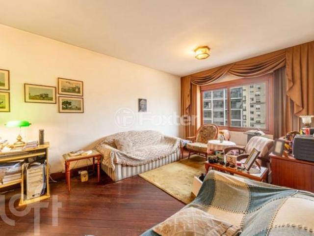 Apartamento à venda em Bom Fim com 120 m², 3 quartos, 1 suíte, 1 vaga