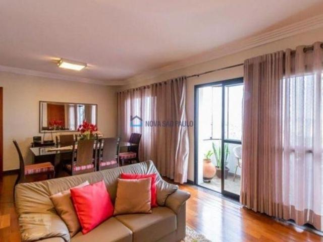 Apartamento a venda em Bosque da Saúde. 03 quartos 1 suíte. 3 banheiros. 2 vagas. 144 m2