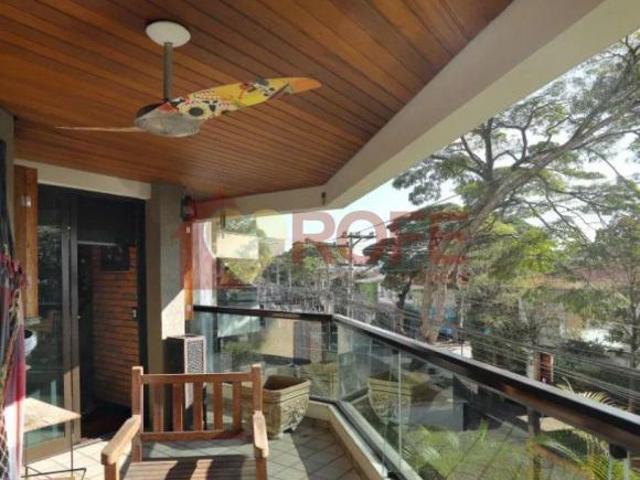 Apartamento à venda em Brooklin Paulista 140 m²