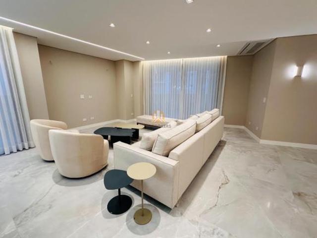 Apartamento à venda em Curitiba, Água Verde, com 3 quartos, 246,00m²