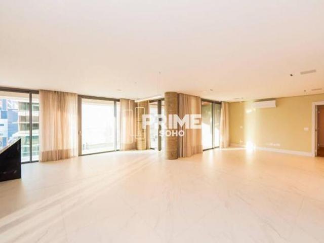 Apartamento à venda em Curitiba de Alto Padrão com 3 Suítes e 3 Vagas Juvevê