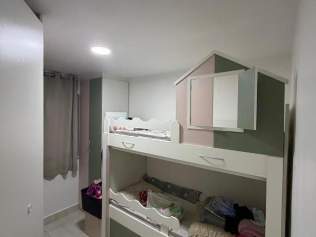 Apartamento à venda em Curitiba PR, no Campo de Santana: 2 quartos, 1 suíte, 1 sala, 2 banheiros, 1