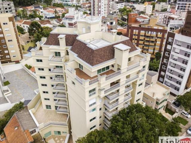 Apartamento à venda em Curitiba/PR