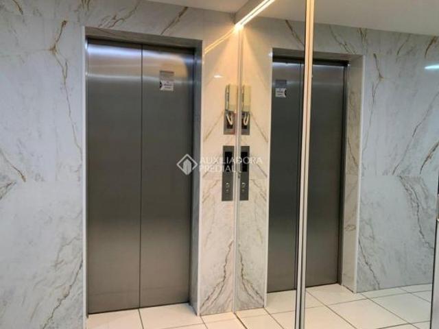 Apartamento à venda em Cachoeirinha 2 dormitórios no Residencial Marriott, bairro Monte Carlo
