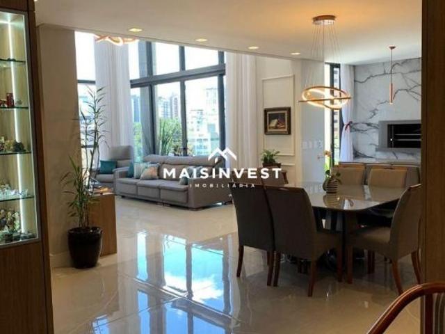 APARTAMENTO 223M²