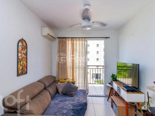 Apartamento à venda em Camaquã com 67 m², 3 quartos, 1 suíte, 1 vaga