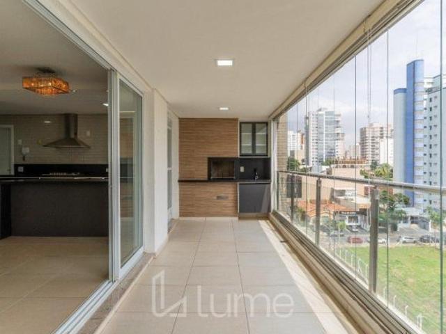 Apartamento à venda em Cambuí