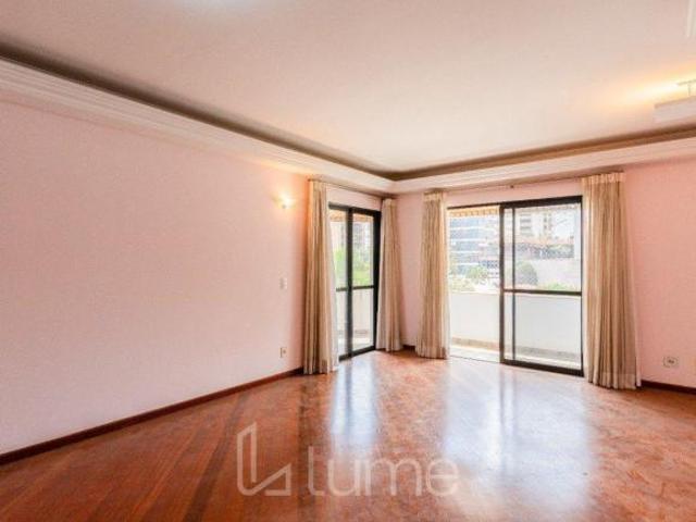 Apartamento à venda em Cambuí