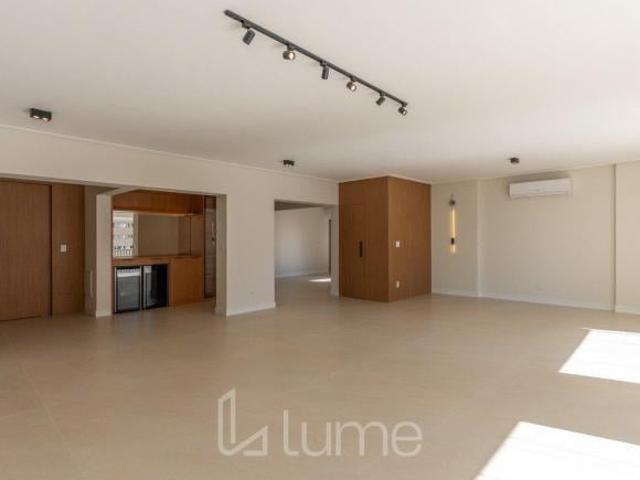 Apartamento à venda em Cambuí