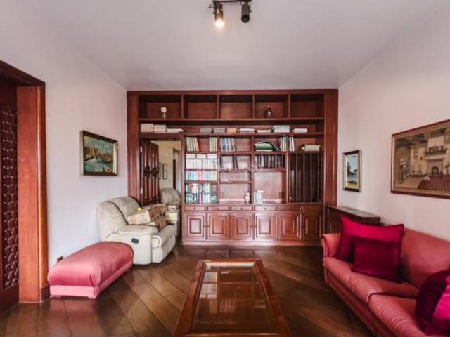 apartamento à venda em Cambuí