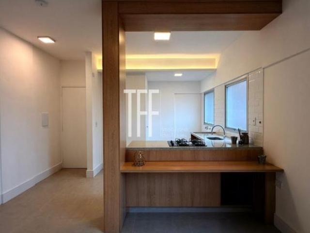 Apartamento à venda no Ed. Santos Dumont no bairro Cambuí Campinas/SP