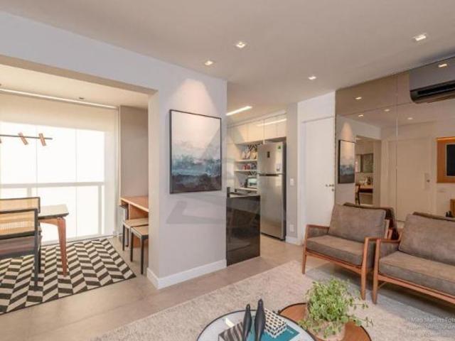 Casa à venda em Valinhos, Residencial Santa Maria, com 3 suítes, com 203 m²