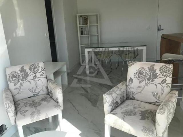 Apartamento à venda em Campinas, Centro, com 1 quarto, com 46 m², Setin Midtown Aquidaban