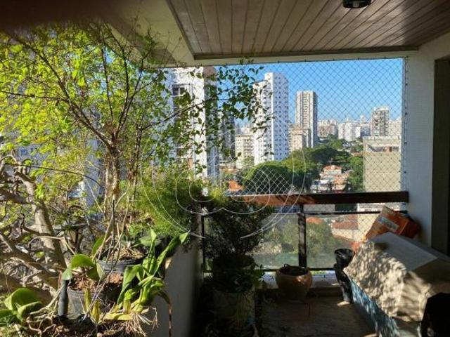 Apartamento á venda em Campo Belo com 209m² e 3 vagas de garagem