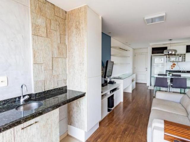 Apartamento à venda em Campo Belo com 70 m², 2 quartos, 1 vaga