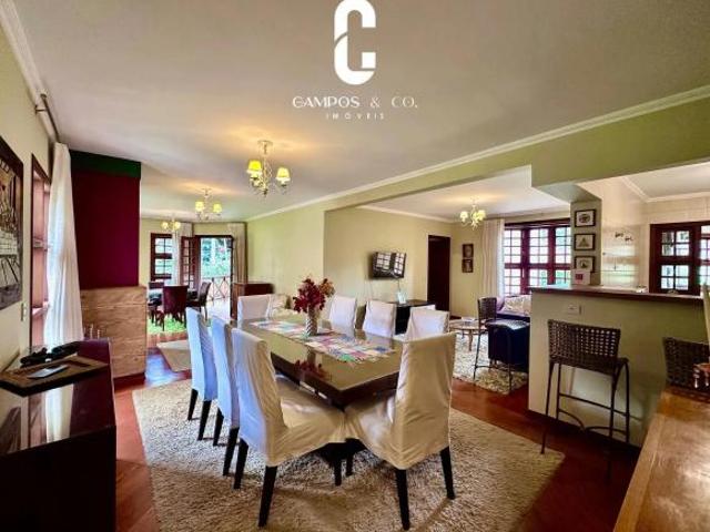 Apartamento à Venda em Campos do Jordão Vila Capivari