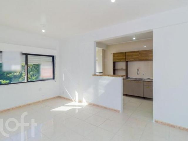 Apartamento à venda em Cavalhada com 61 m², 2 quartos, 1 vaga