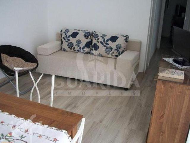 Apartamento à venda em Cavalhada com 63 m², 3 quartos, 1 suíte, 1 vaga