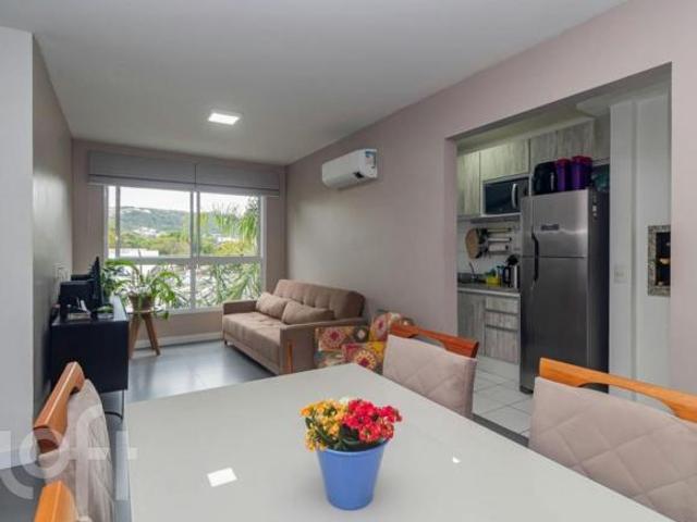 Apartamento à venda em Cavalhada com 71 m², 3 quartos, 1 suíte, 1 vaga