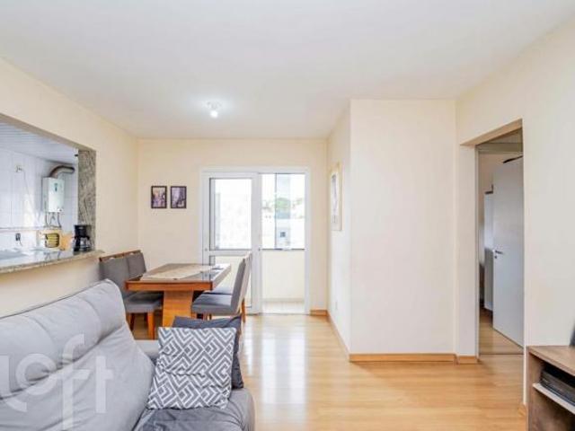 Apartamento à venda em Cavalhada com 71 m², 3 quartos