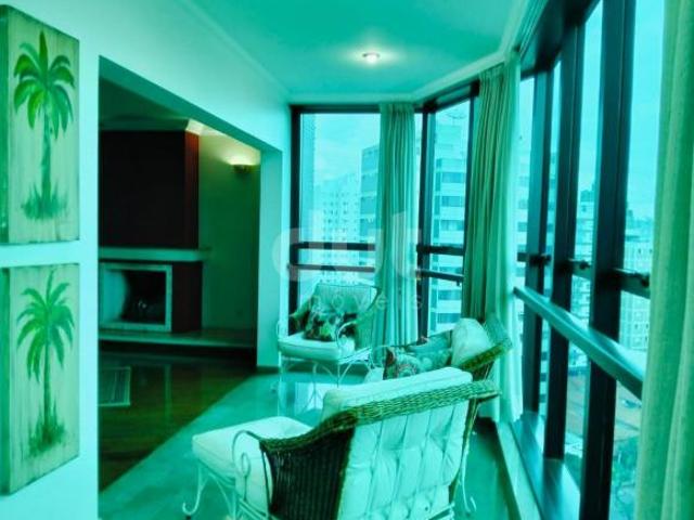 apartamento à venda em Centro