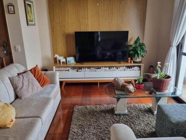 Apartamento à venda em Centro com 126 m², 4 quartos, 2 vagas