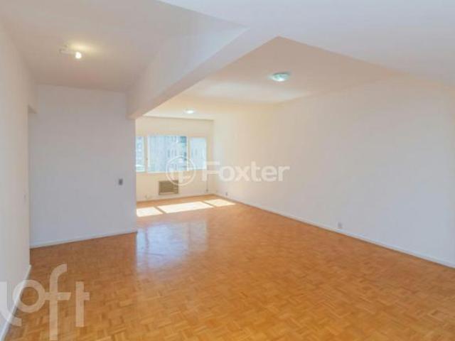 Apartamento à venda em Centro com 147 m², 3 quartos, 1 vaga