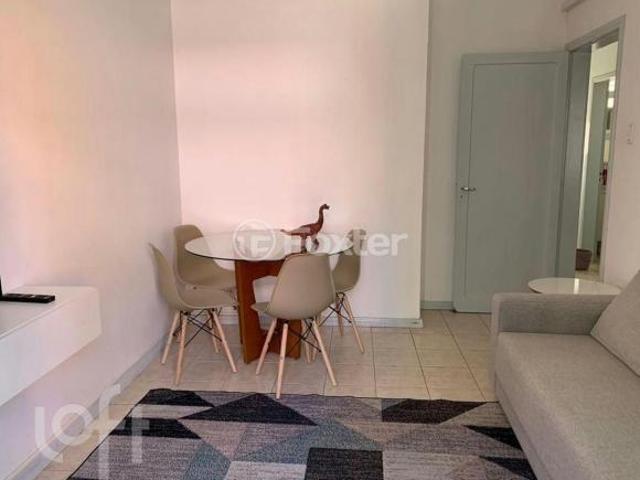 Apartamento à venda em Centro com 58 m², 2 quartos