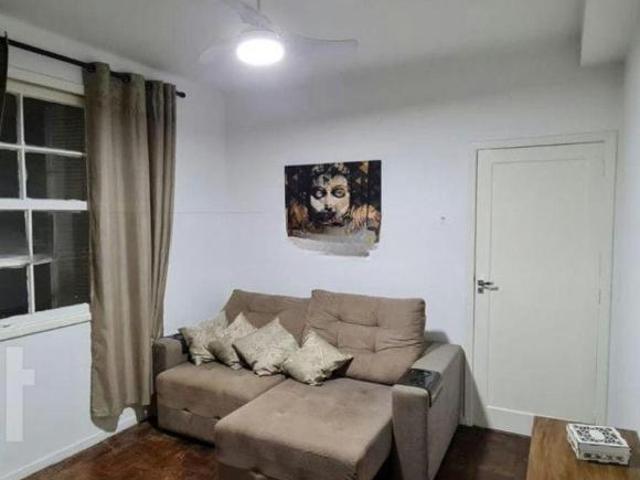Apartamento à venda em Centro com 82 m², 2 quartos