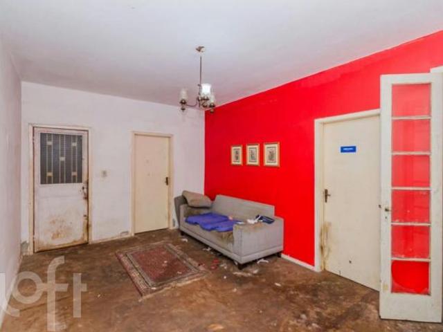 Apartamento à venda em Centro com 94 m², 5 quartos
