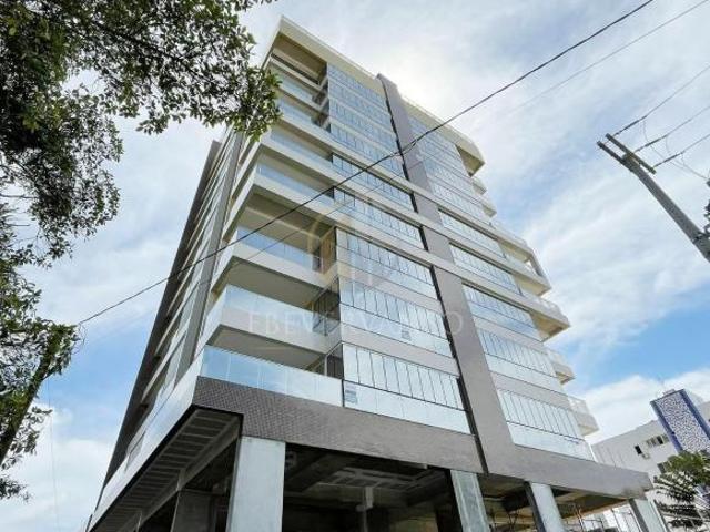 Apartamento á Venda em Centro Guaratuba, PR