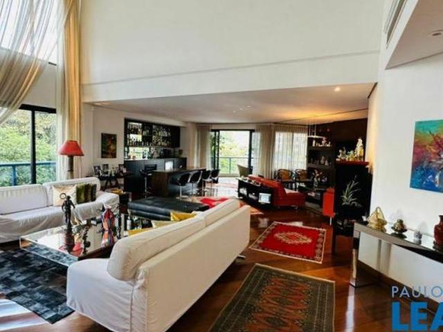 Apartamento à venda em Cerqueira César