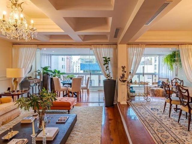Apartamento à venda nos Jardins