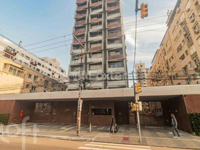 Apartamento à venda em Cidade Baixa com 24 m², 1 quarto, 1 vaga