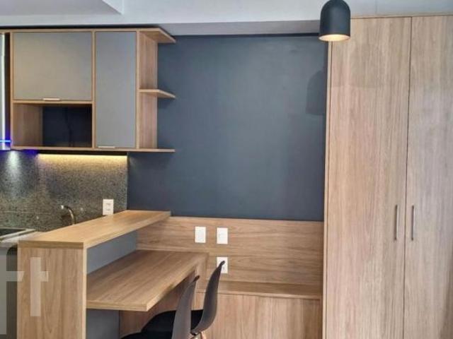 Apartamento à venda em Cidade Baixa com 25 m², 1 quarto