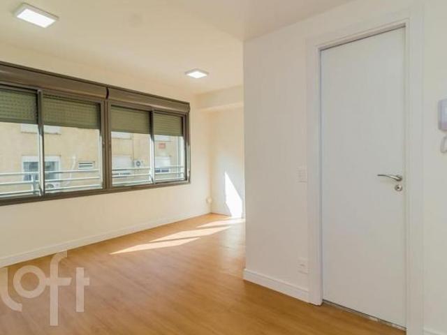 Apartamento à venda em Cidade Baixa com 30 m², 1 quarto, 1 vaga